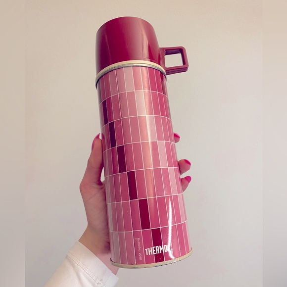 Thermos | Kitchen | Spiraling Pink Rectangle Pattern 96s Metal Thermos ...
